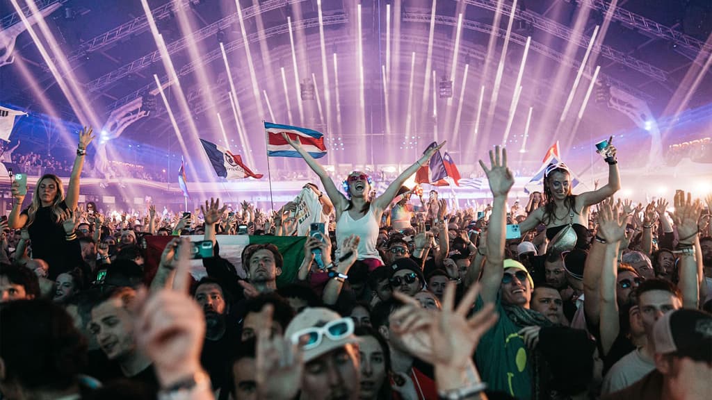 The ARRIVAL x Tomorrowland Winter House | ARRIVAL Travel
